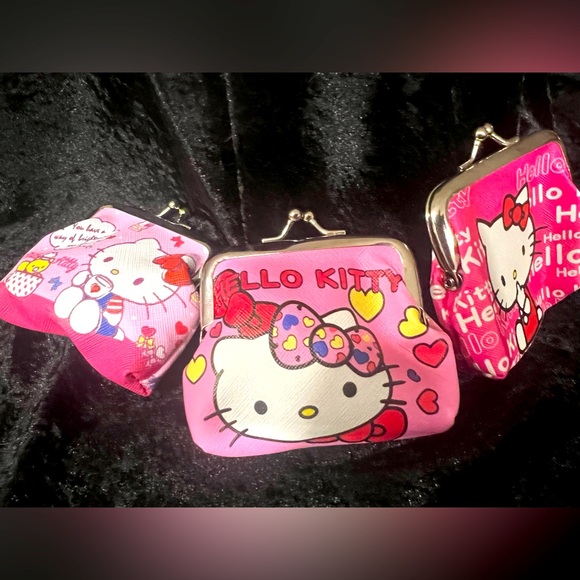Hello Kitty | Accessories | Hello Kitty Change Purse So Adorable 5 ...